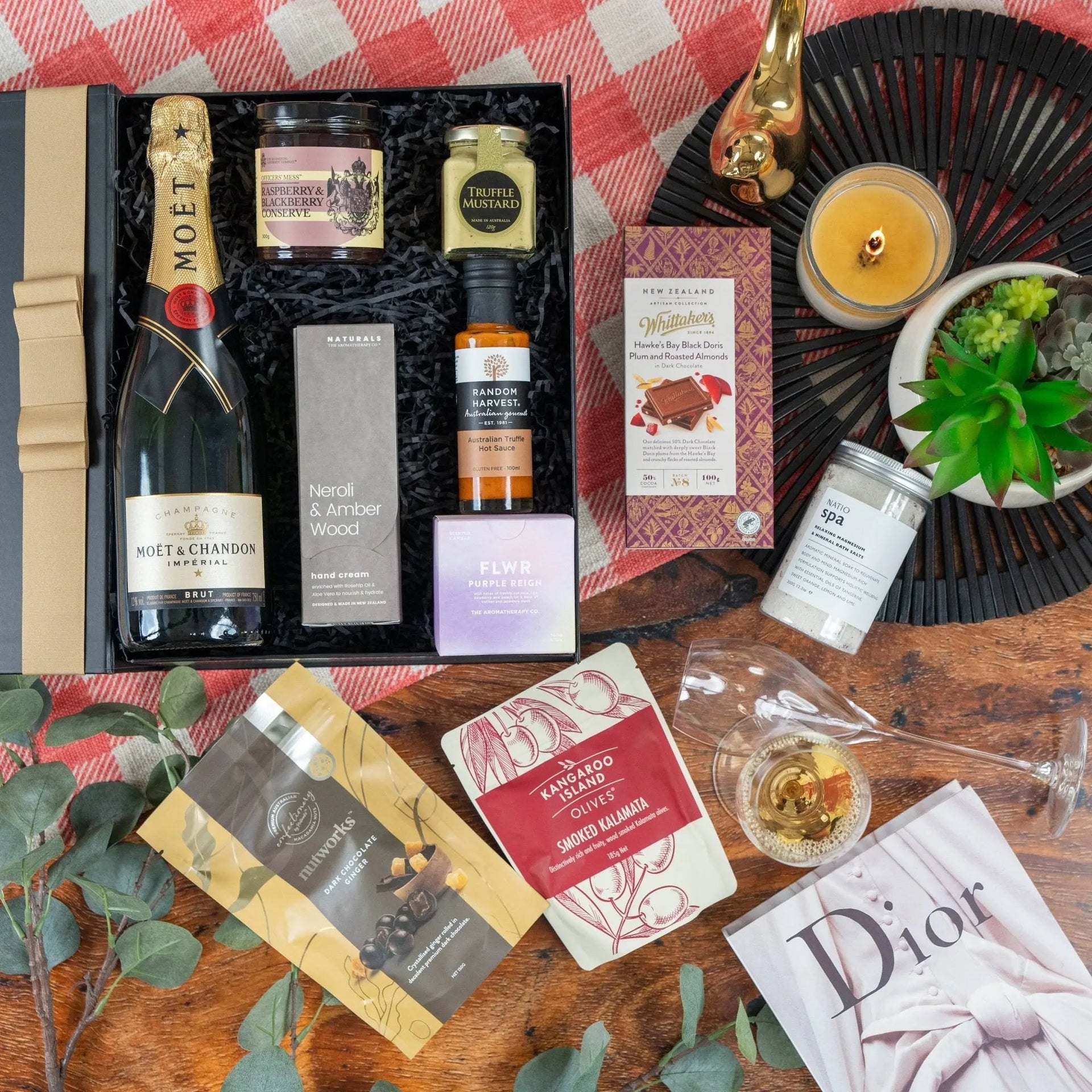 Moët & Chandon Deluxe Celebration Hamper | The Hamper Boutique Co
